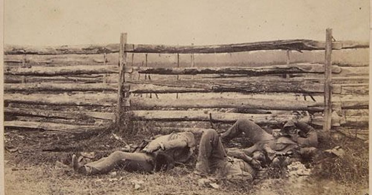 Soldats morts à Antietam, de l'album du capitaine Frederick Stevenson ...