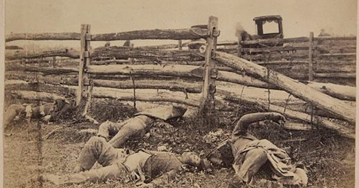 Soldats morts à Antietam, de l'album du capitaine Frederick Stevenson ...