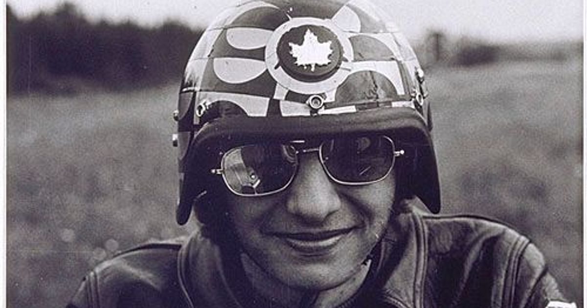 Ronald Pouliot, rang 5 de Garthby, de la série « Disraeli, une… | Musée ...