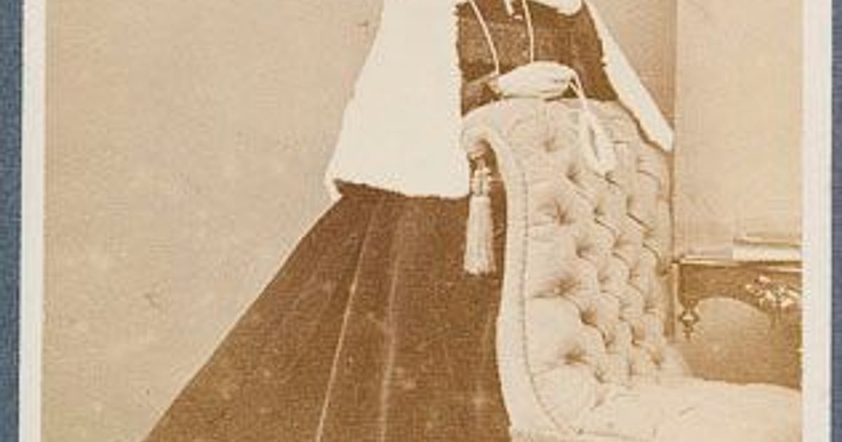 Madame Joseph-Édouard Cauchon, née Maria Louisa Nowlan, de l'album ...