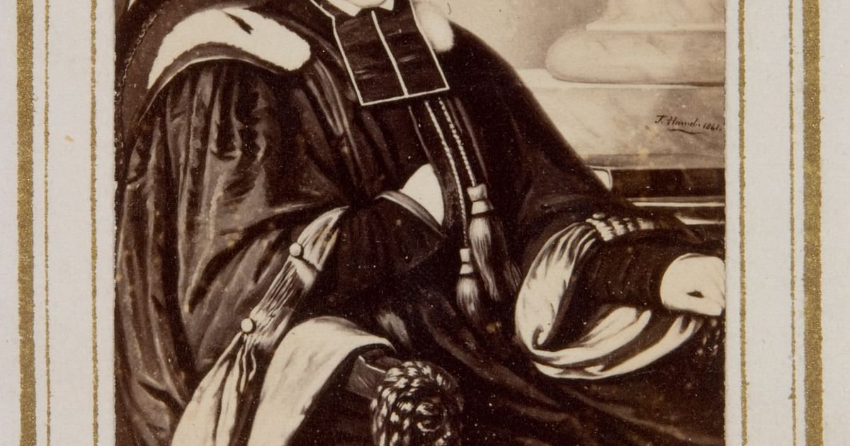L'Abbé Louis-Jacques Casault. Photographie d'un tableau de Théophile ...